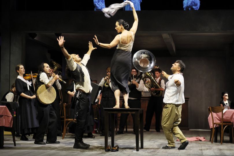 Manchester venue issues strict 'no phone' policy ahead of world first