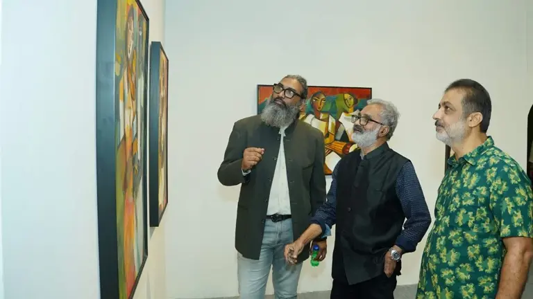 Sri Lankan artist Raja Segar debuts in Delhi with ‘Rhythmic Sagas’