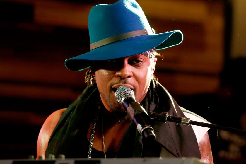 D'Angelo, Grammy-winning singer whose 'Brown Sugar' launched the neo ...
