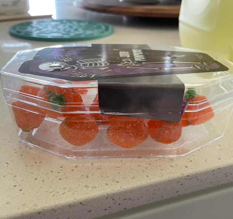 Shopper frustrated after opening Halloween candy package: 'Dumb and ...