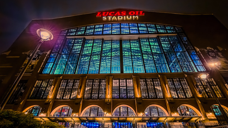 The 10 Football Stadiums In The US With The Most Fun Activities, Events ...