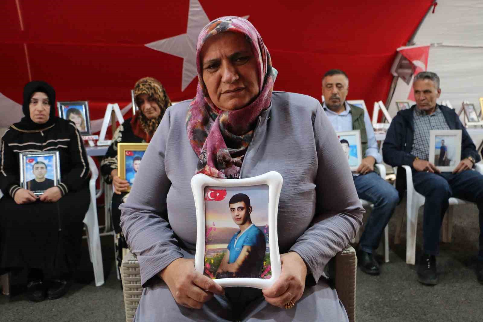 Diyarbakır anneleri evlat nöbetini kararlılıkla sürdürüyor