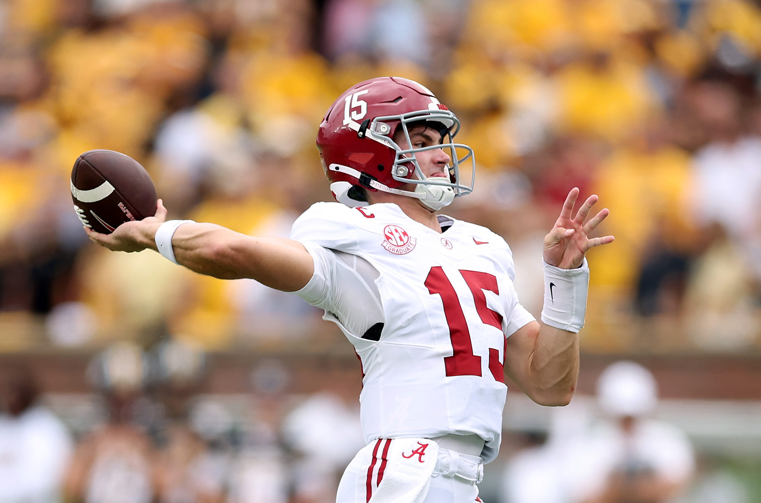 2025 Heisman Trophy odds tracker, Week 8: Trio of QB frontrunners emerging