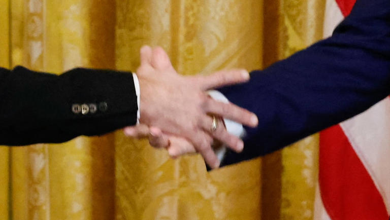 Trump's Very Long And Very Awkward Handshake With The French President ...
