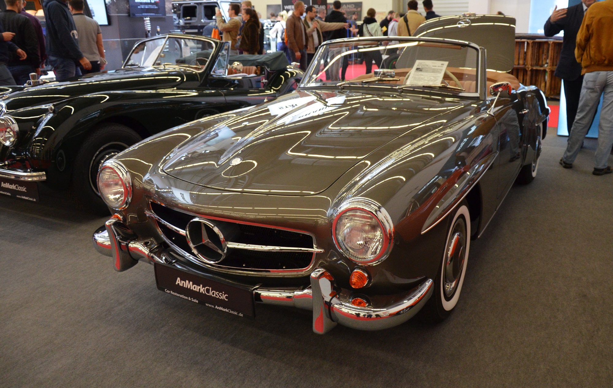 Defunct Car Brands That Once Led the Industry