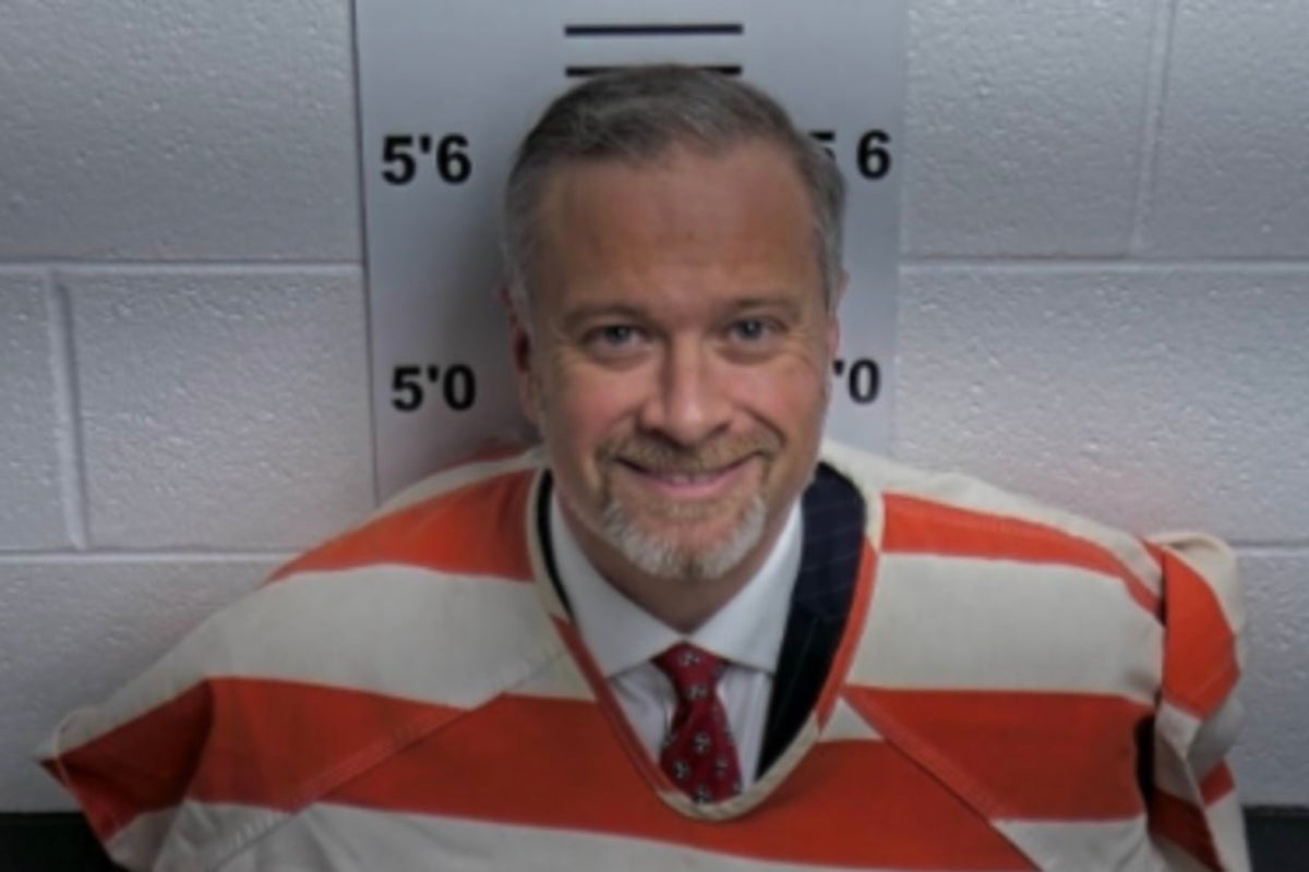Tennessee DA resigns after firing shots while cops were arresting ...