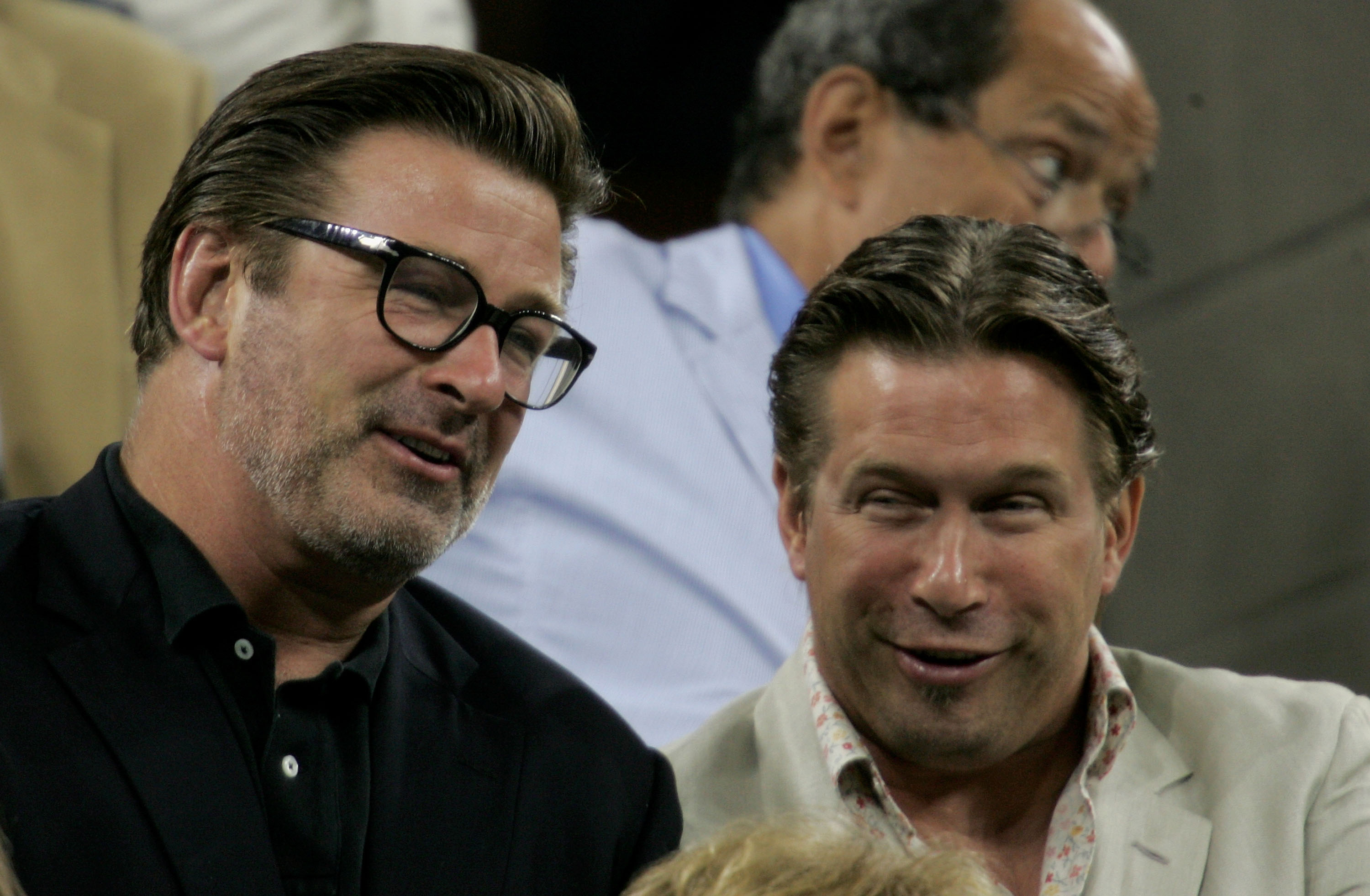 Alec Baldwin y su hermano Stephen sufren un accidente automovilístico ...