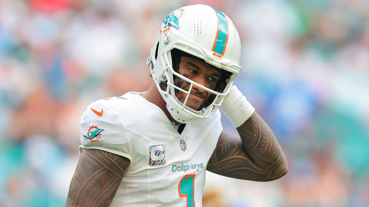 Dolphins bench QB Tua Tagovailoa for Quinn Ewers