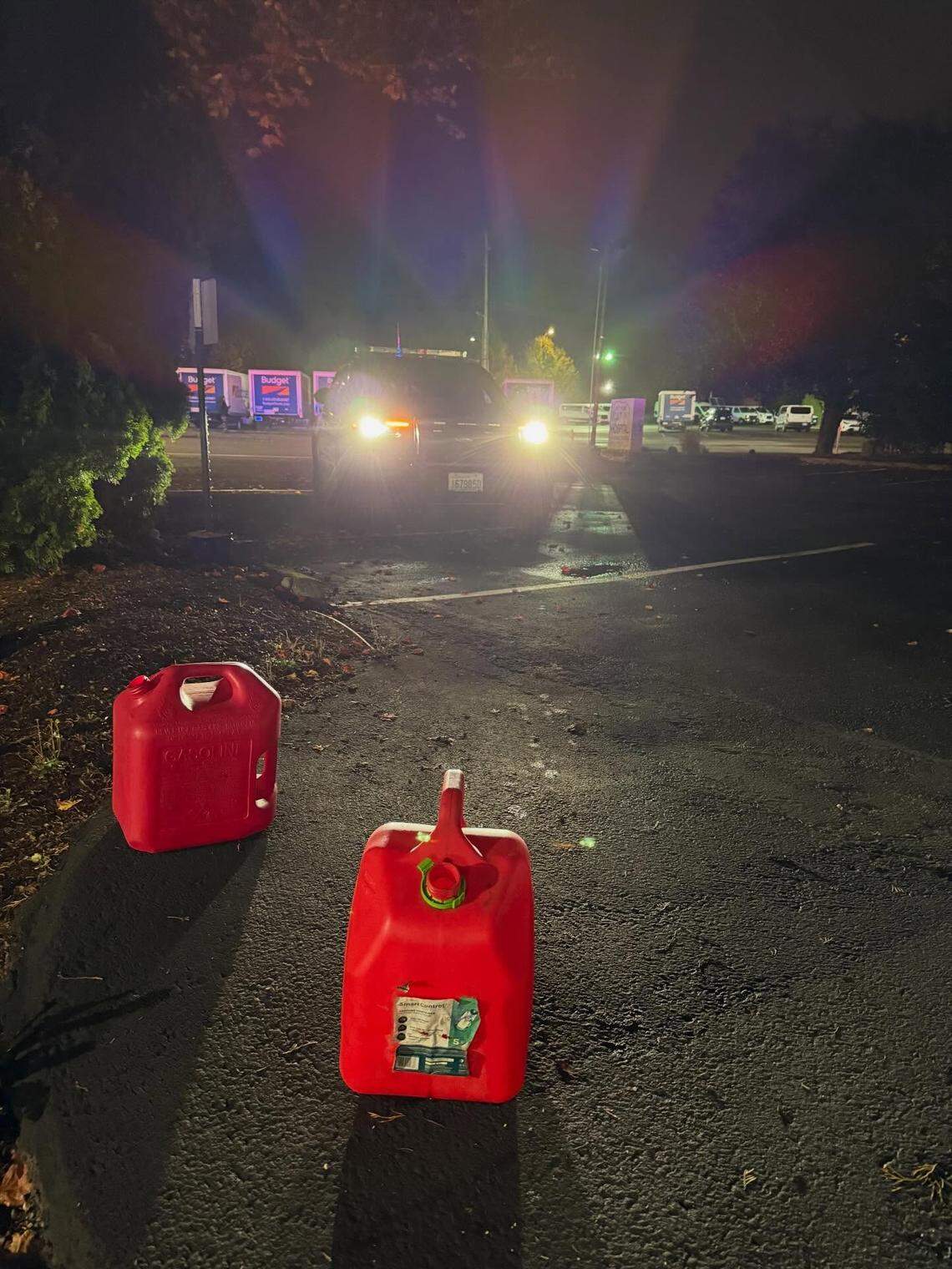 Suspect caught siphoning gasoline from vehicle, Lacey police say