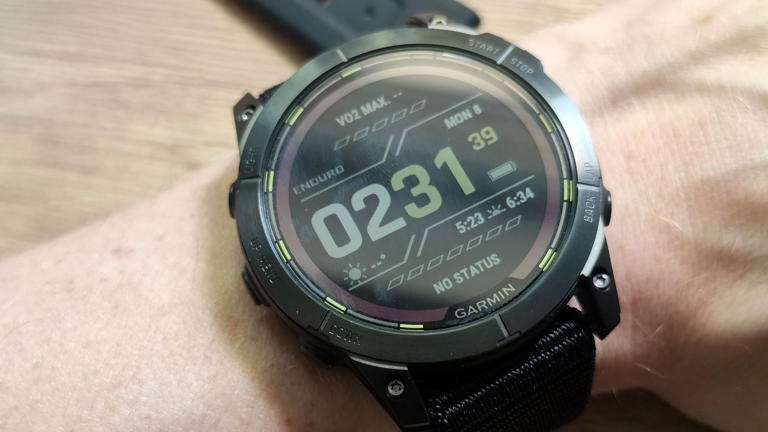 Only select Garmin watches are compatible with the Oakley Meta Vanguard ...