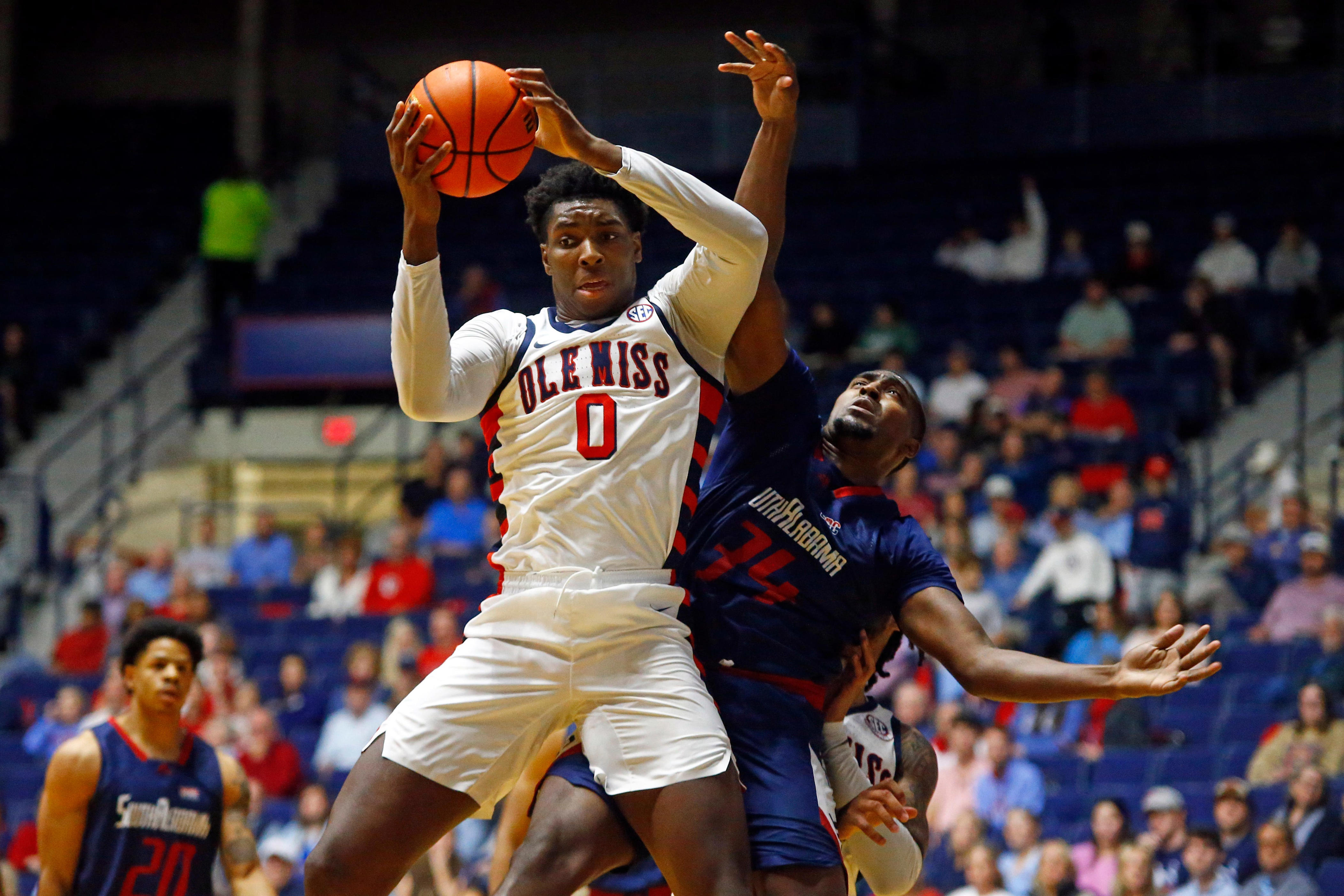 What Ole Miss basketball has shown Chris Beard in preseason that he's ...