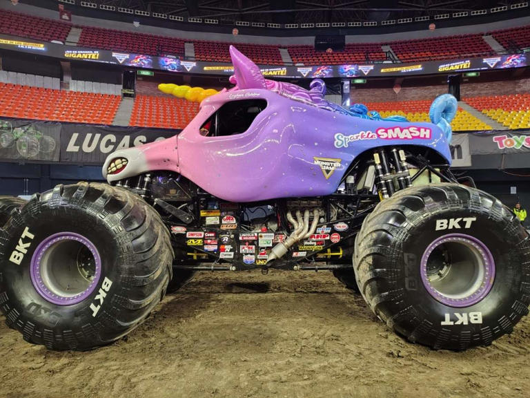 Loghan Ashline: la piloto que demuestra que las chicas también dominan ...