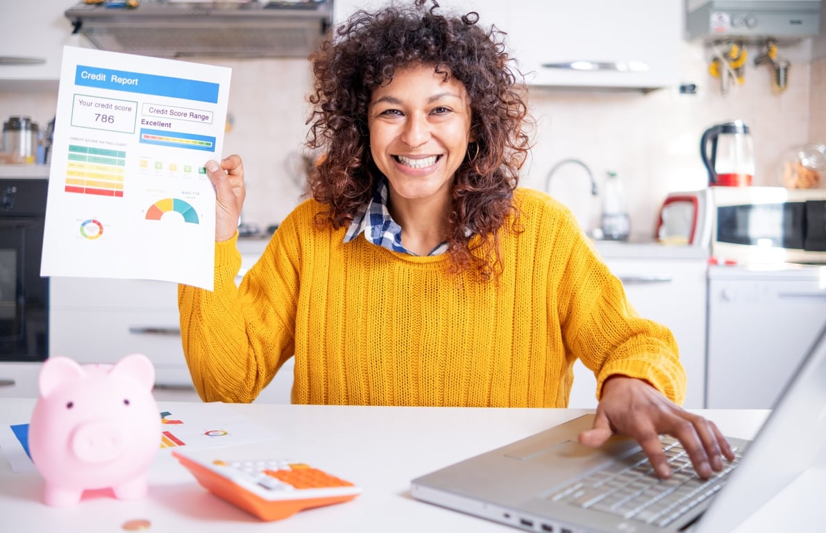 Does carrying a small credit card balance help your credit score?