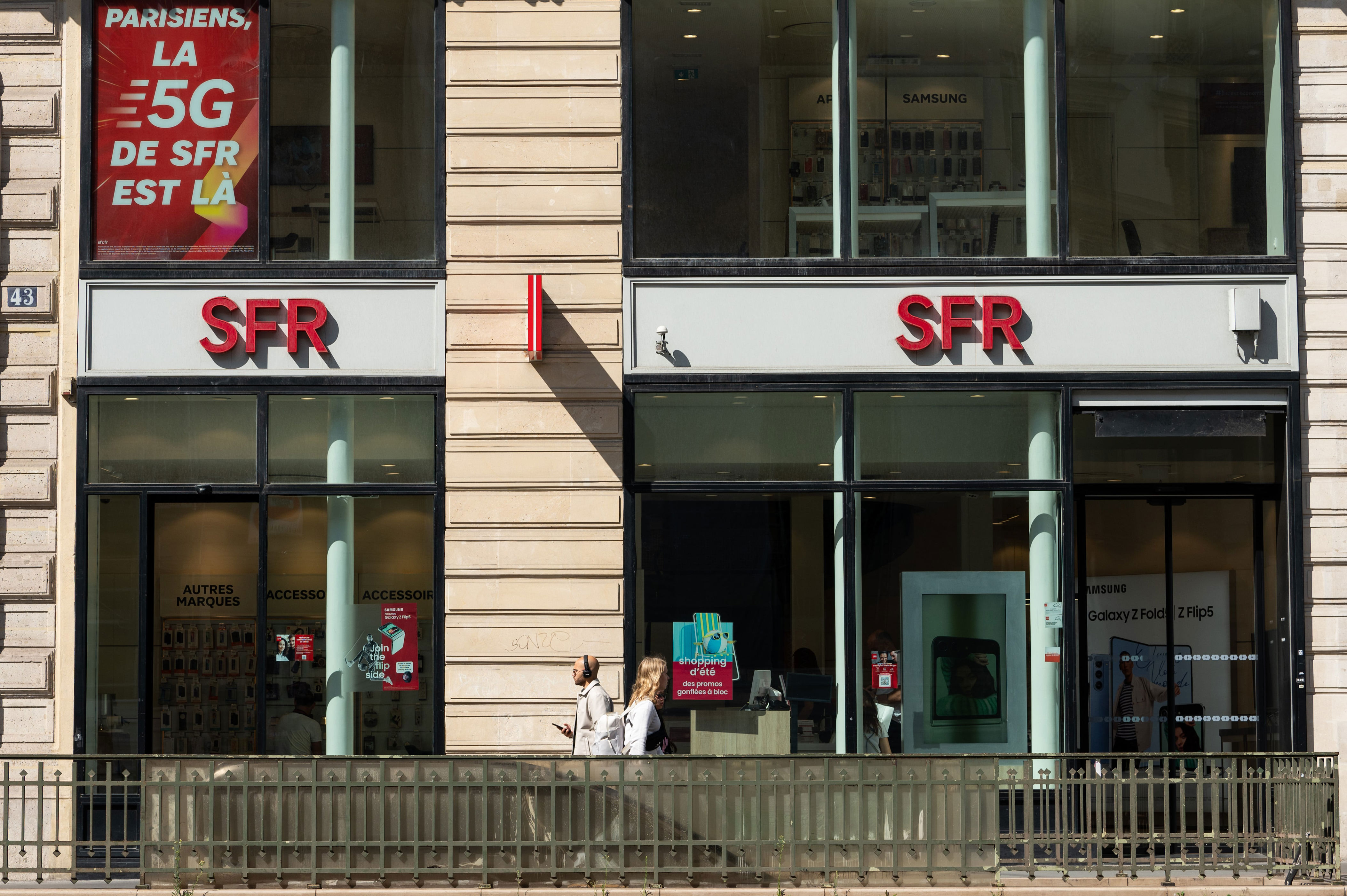 Bouygues, Free et Orange déposent une offre conjointe à 17 milliards d ...