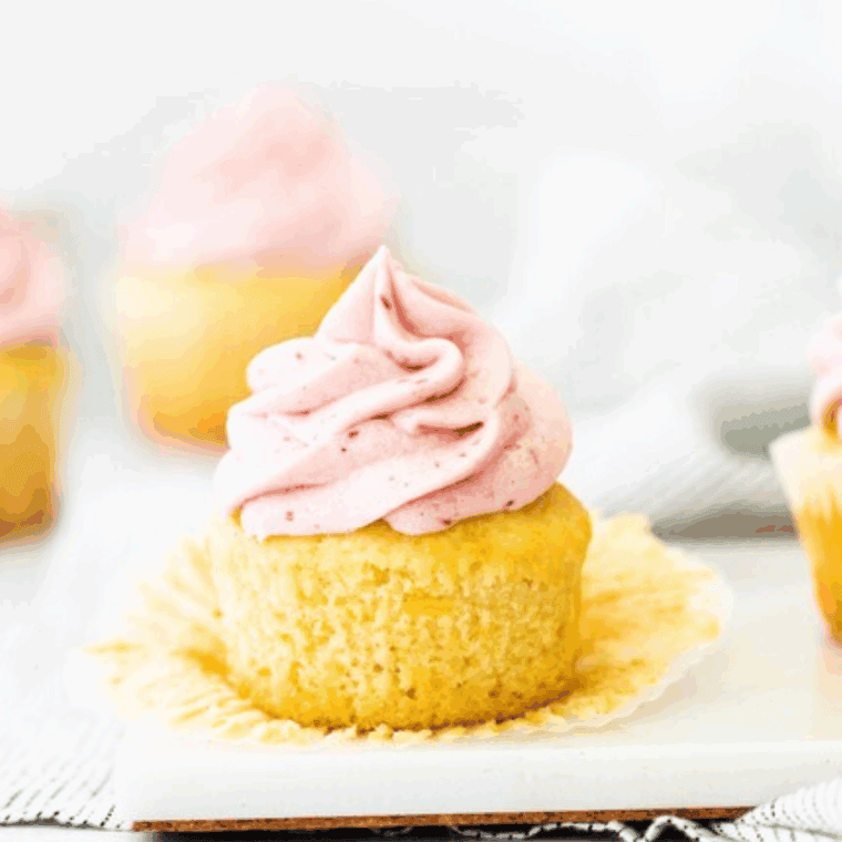31 grandma-approved cakes that will transport you back in time