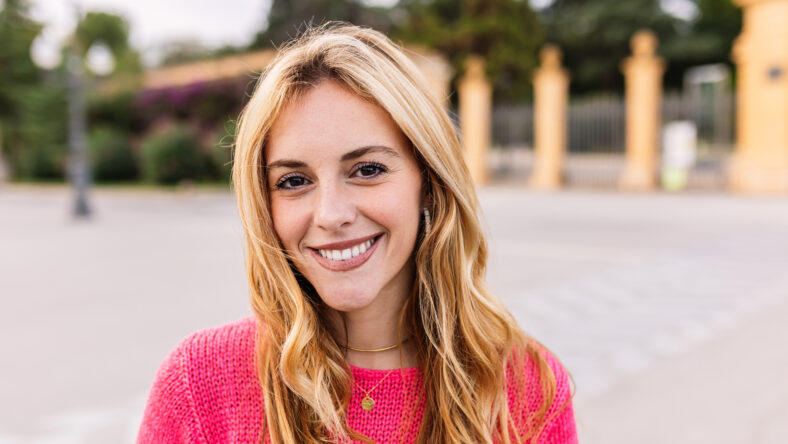 She's Spent Her Whole Life Laughing Uncontrollably, And Doctors Finally ...