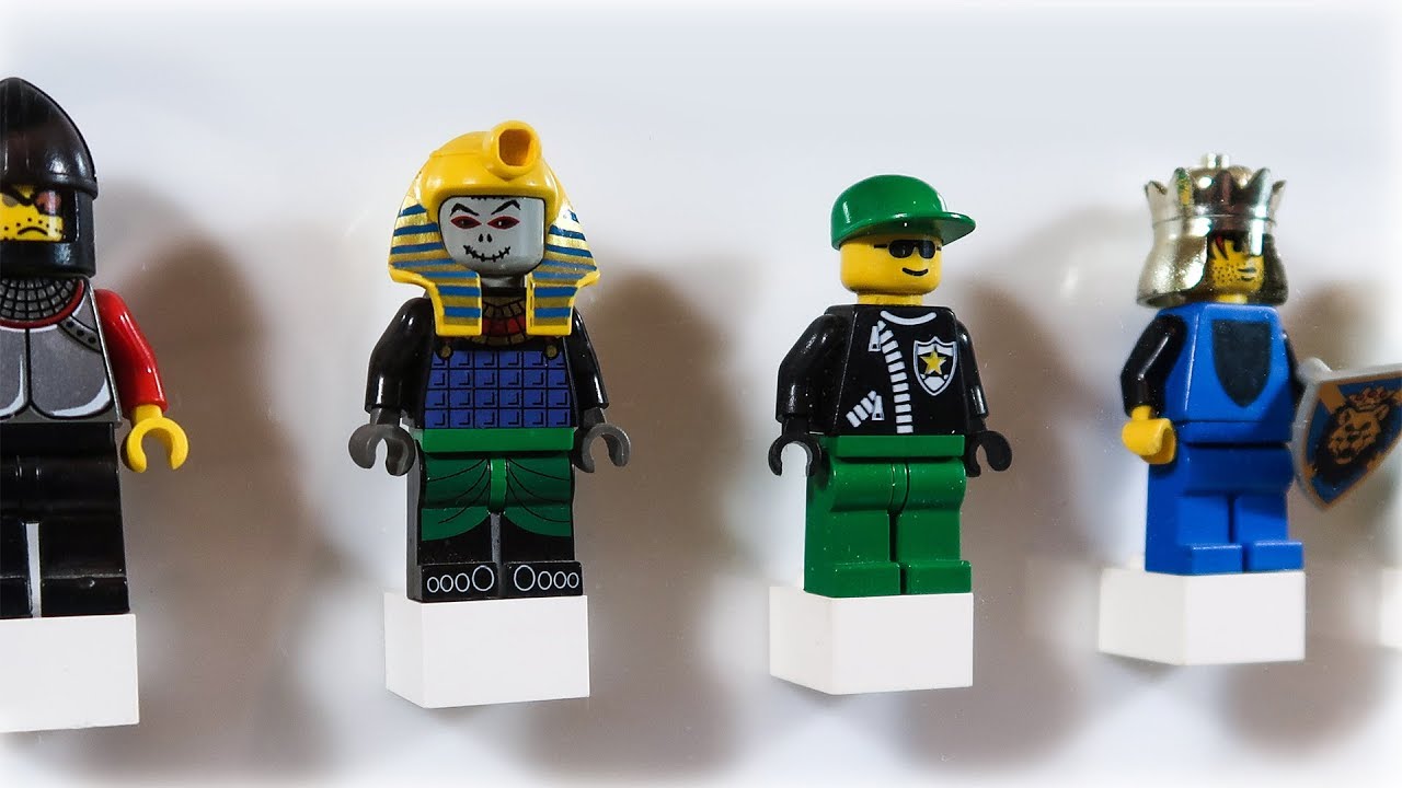 I built the ultimate LEGO minifigure display case!