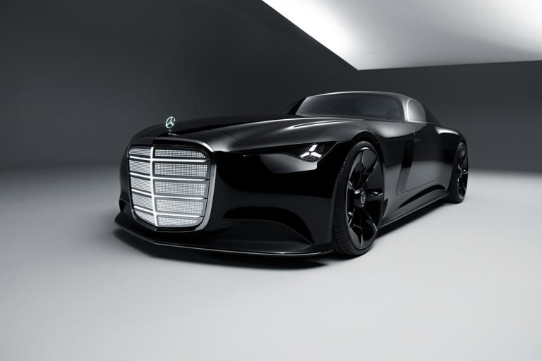 Mercedes-Benz unveils futuristic 'Batman' concept car