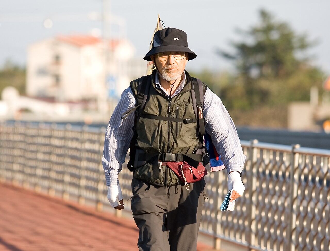 Elder Kang's 800-Kilometer Pilgrimage Honors Pastor Lee Gi-pung's Legacy