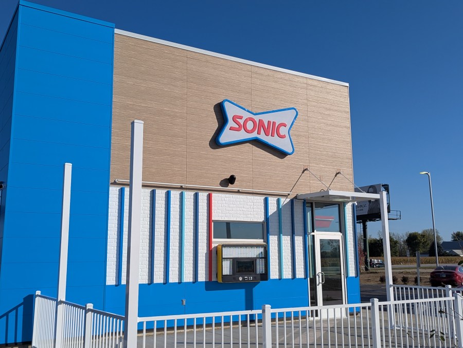 Fort Wayne Sonic slated for spring opening without the drive-in