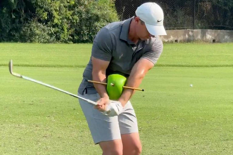 Rory McIlroy spotted using odd €20 training aid ahead of first India ...