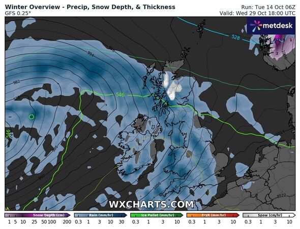 UK weather maps show date when 742-mile of rain and snow will hit the ...