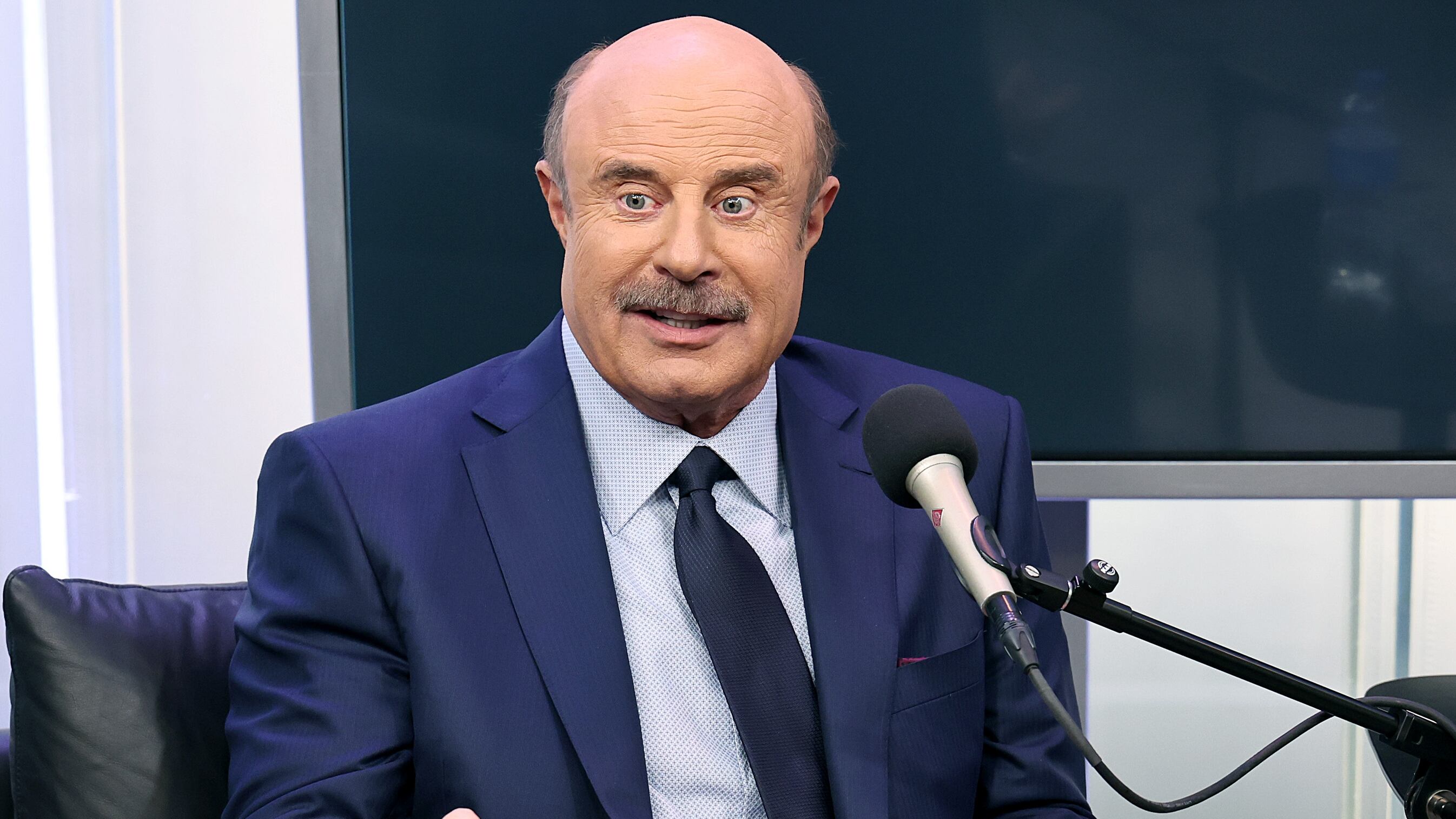 Dr. Phil’s MAGA Makeover Blows Up With Anti-Woke Network Collapse