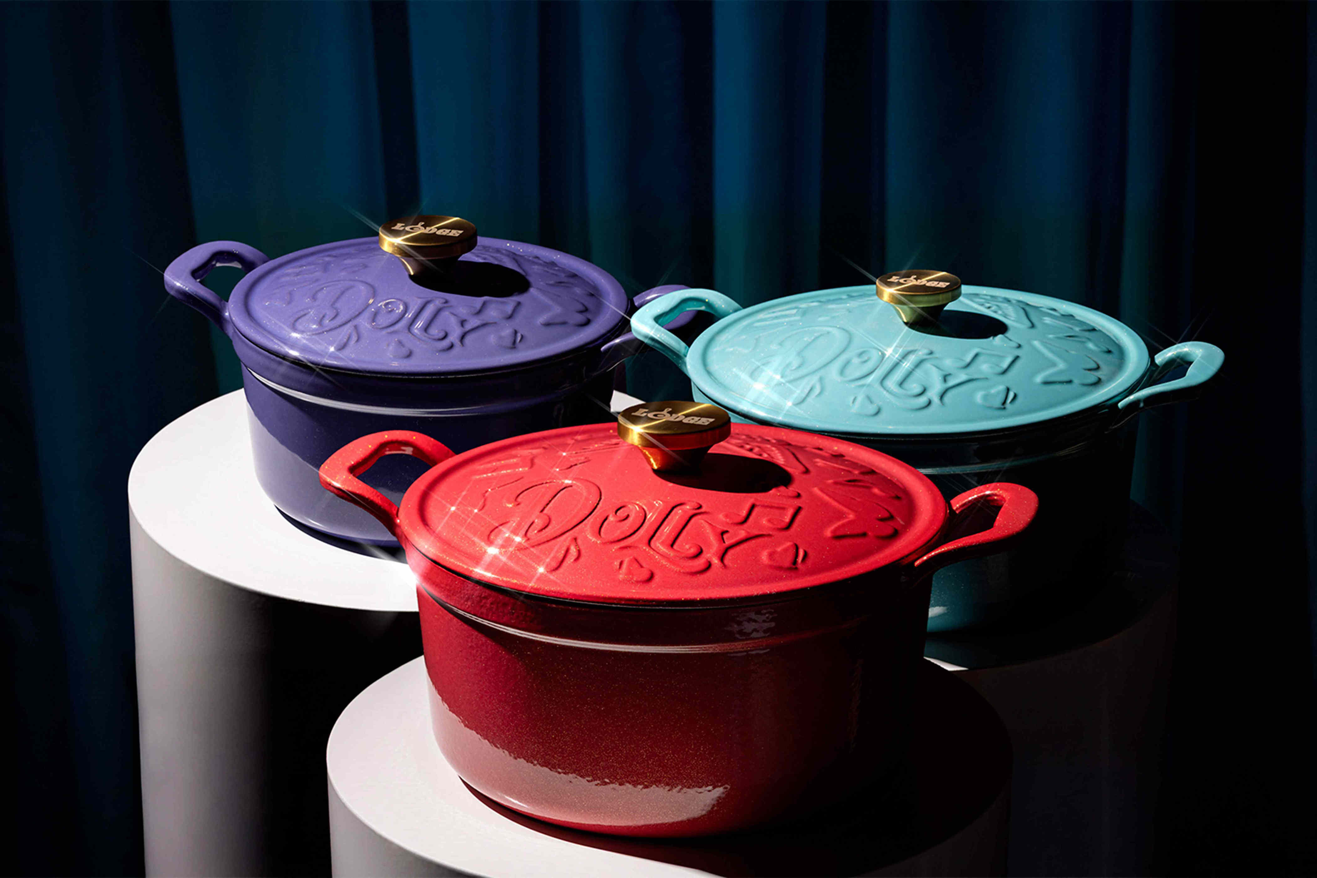 Dolly Parton’s New Lodge Dutch Oven Might Be the Prettiest Thing You’ll ...