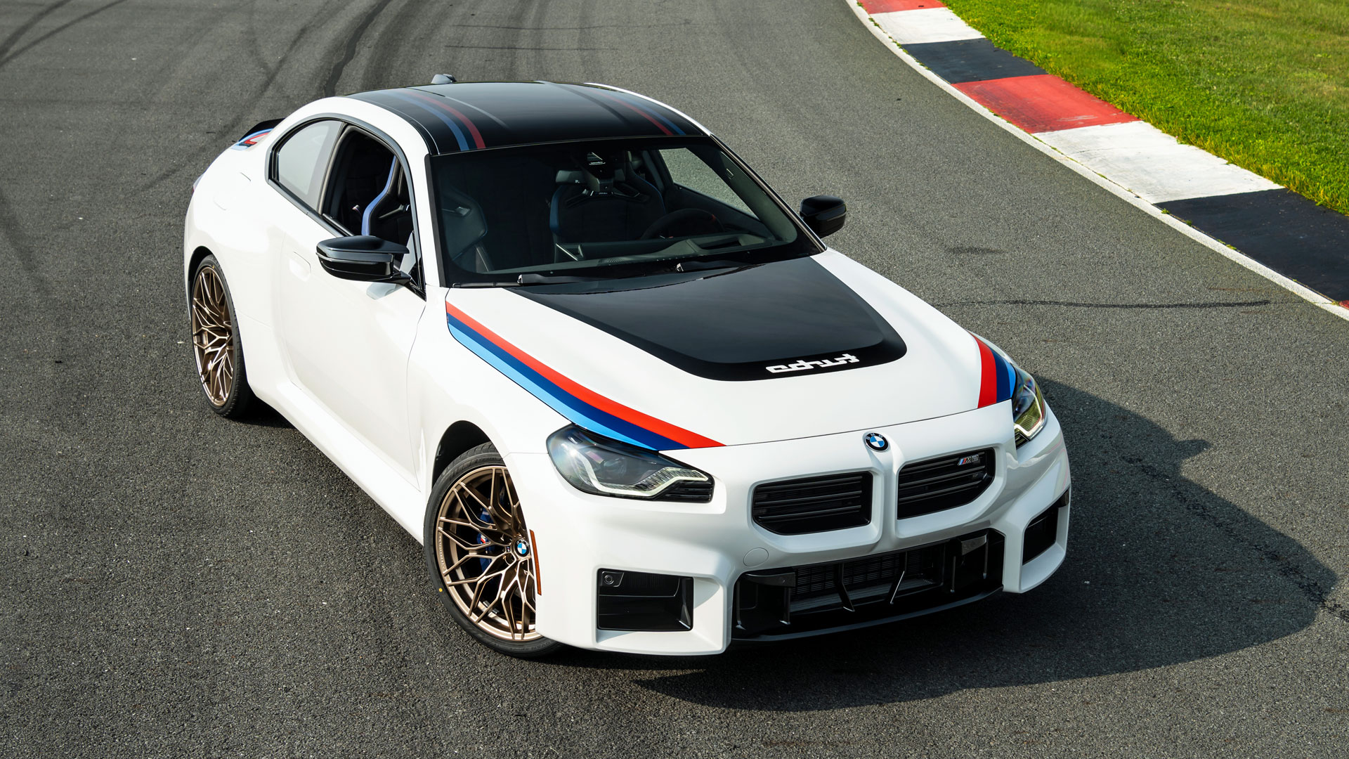 BMW M2 Turbo Design Edition celebrates classic 2002 Turbo