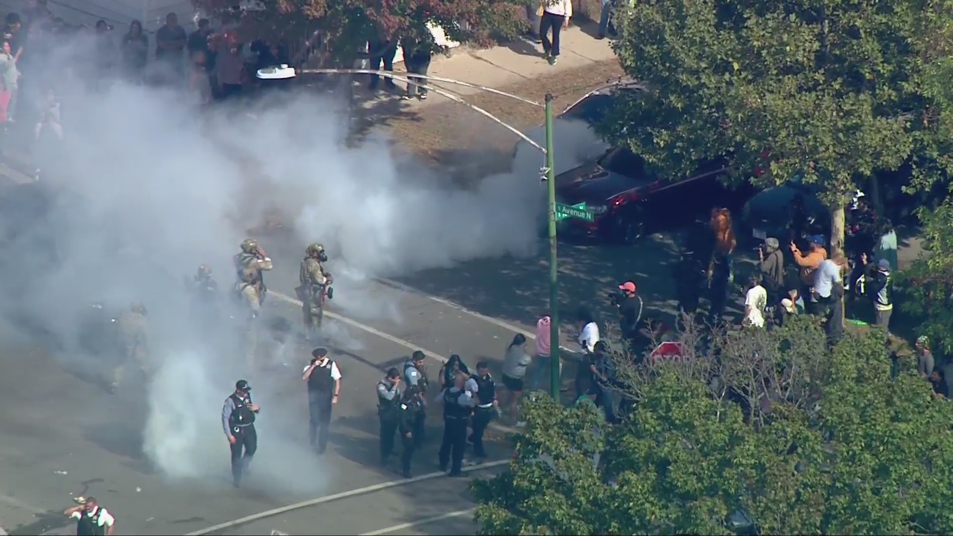 VIDEO: Smoke bomb deployed during standoff between federal agents and ...