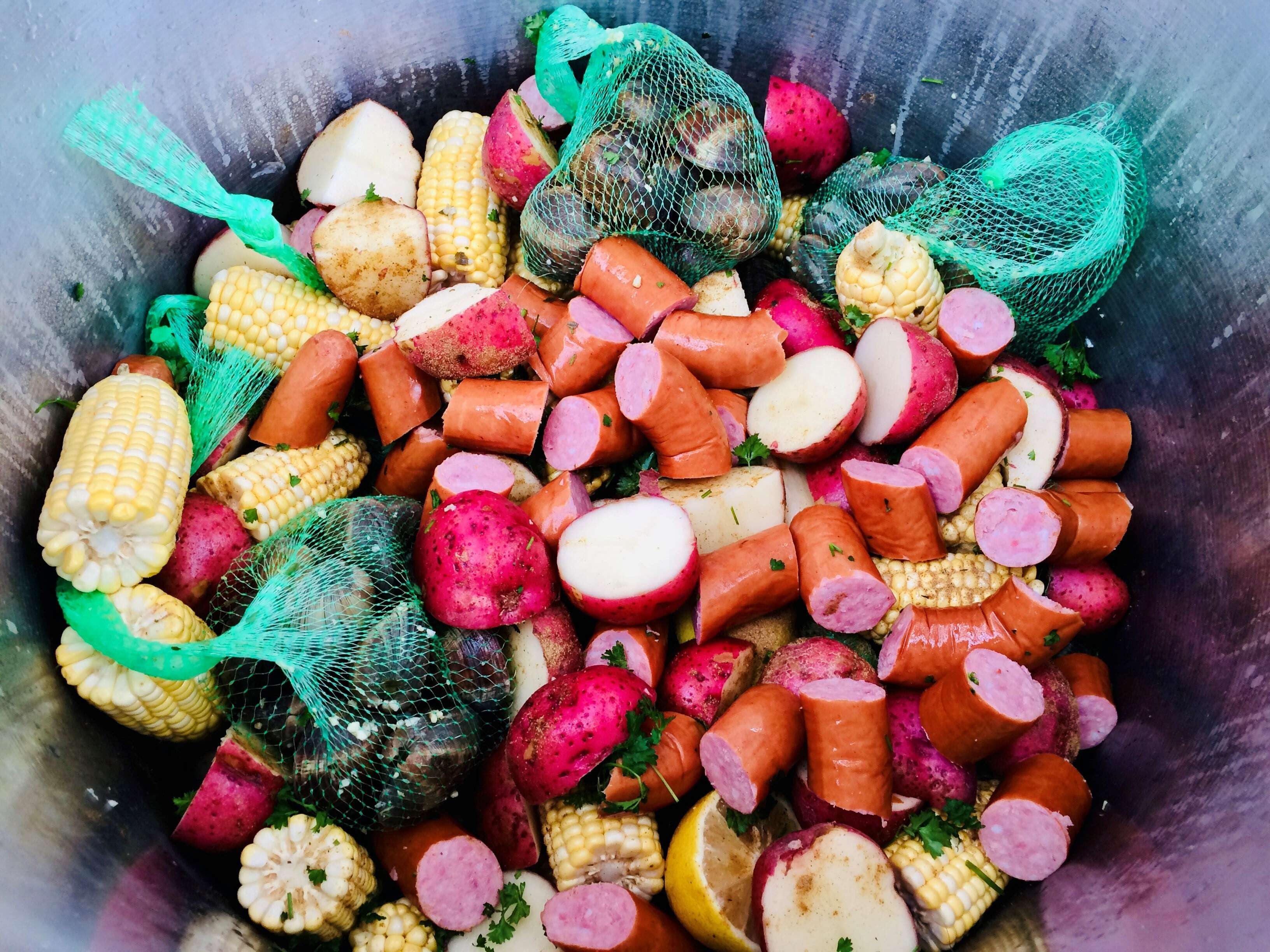 Cleveland clambake tradition gets national spotlight in Food & Wine ...