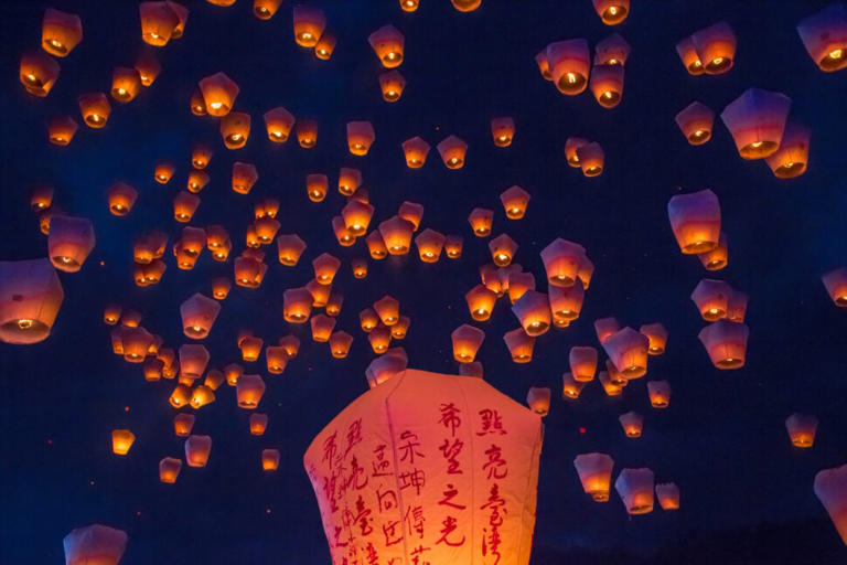 7 Illuminating Lantern Festivals Worth Crossing The World To See
