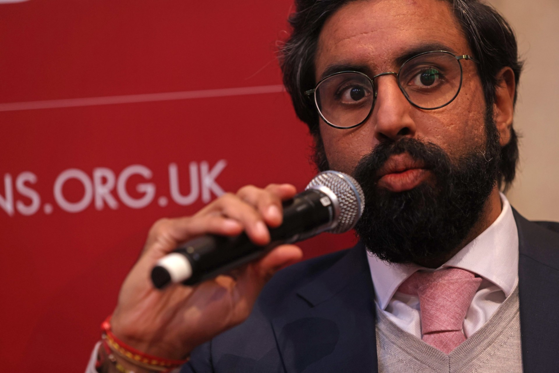 Flags pose 'safety concern', warns Labour MP