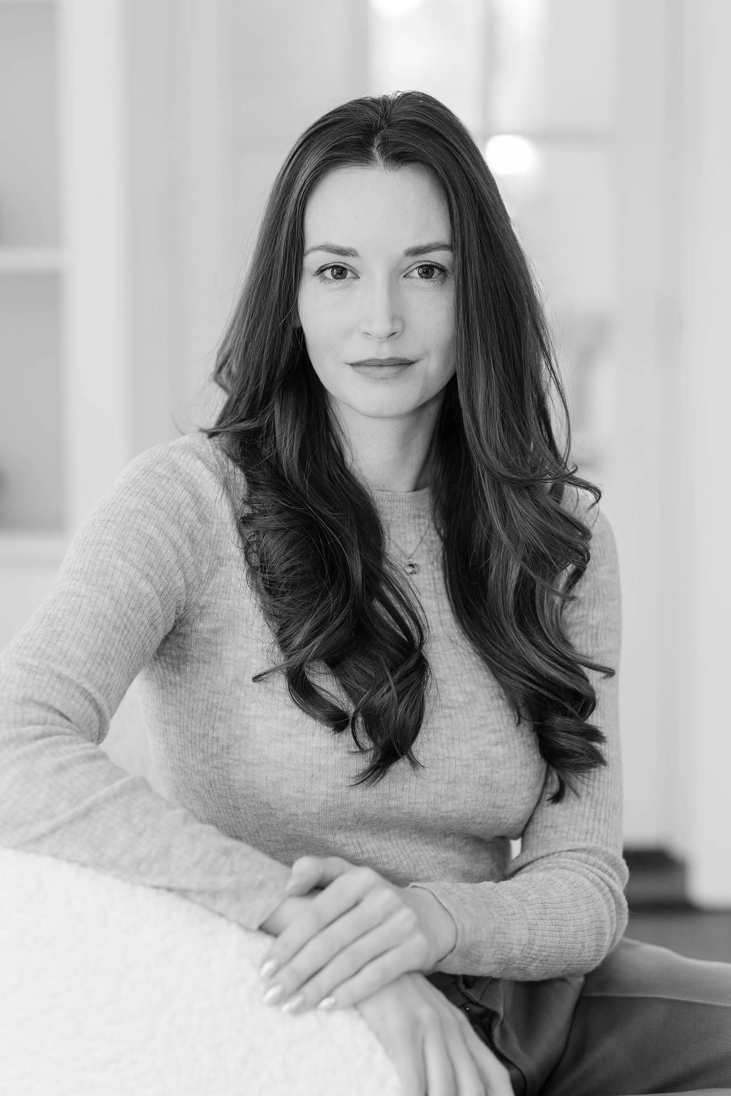 ‘Conform’ Author Ariel Sullivan Previews Her 1st Book — of 9