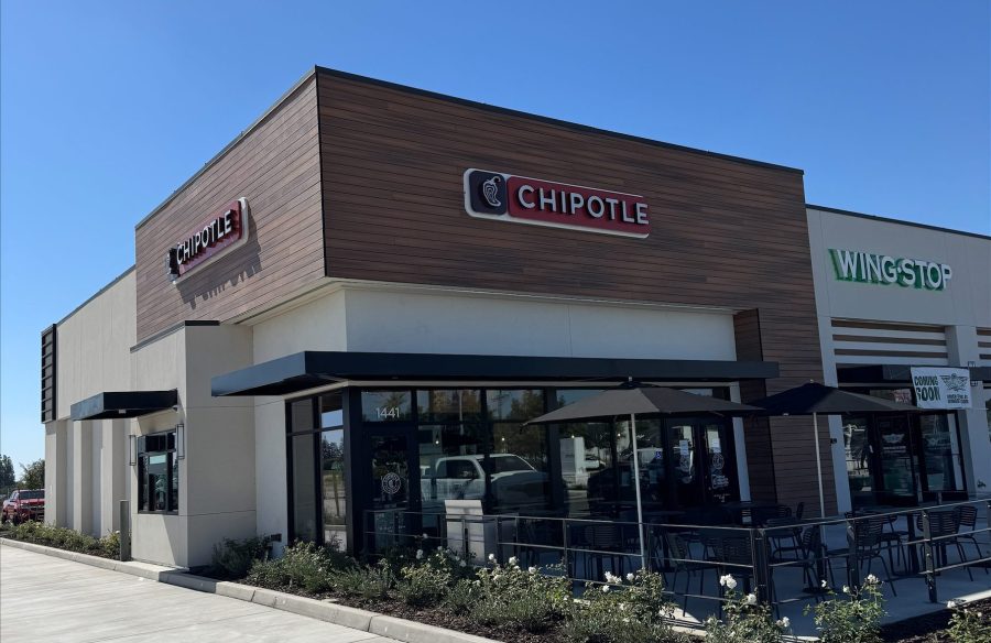 Reedley’s first and only Chipotle is now open