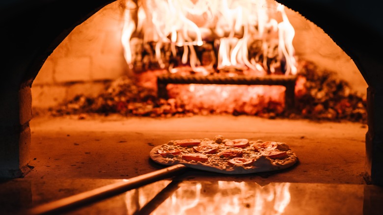 Why You Shouldn't Resist Charred Pizza Crust, According To An Expert