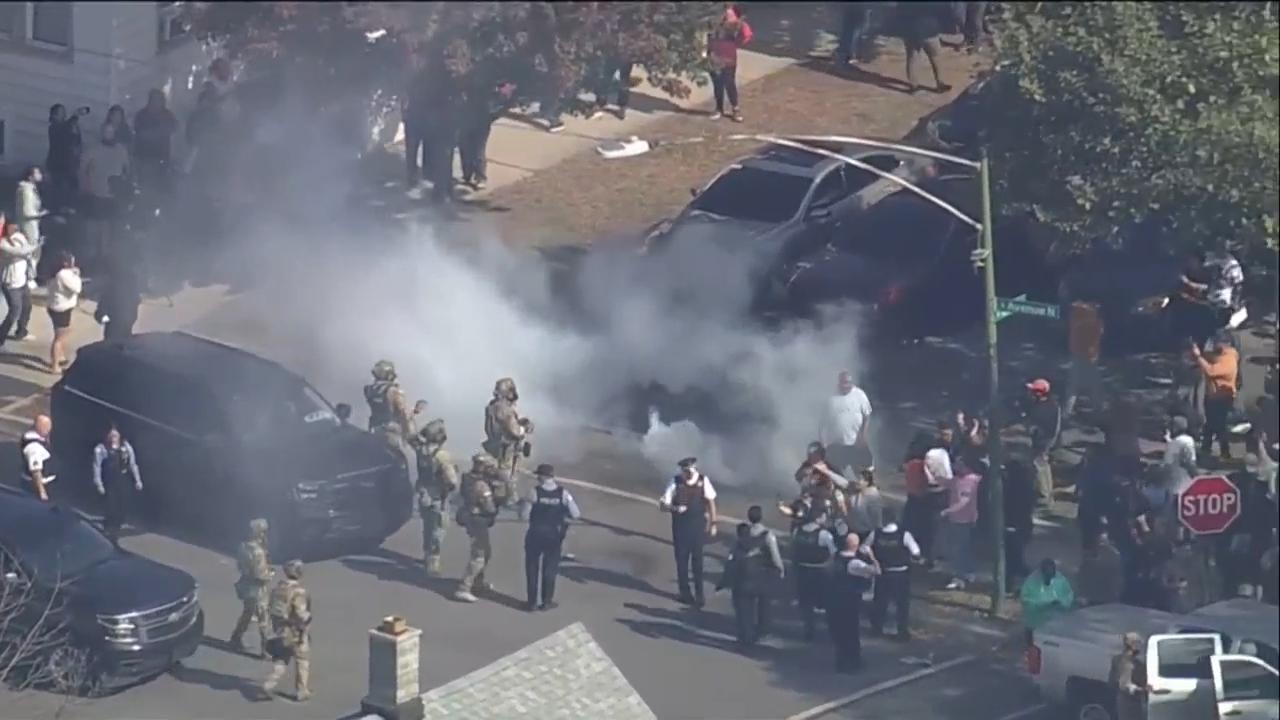Feds deploy tear gas in Chicago street after high-speed chase leads to ...