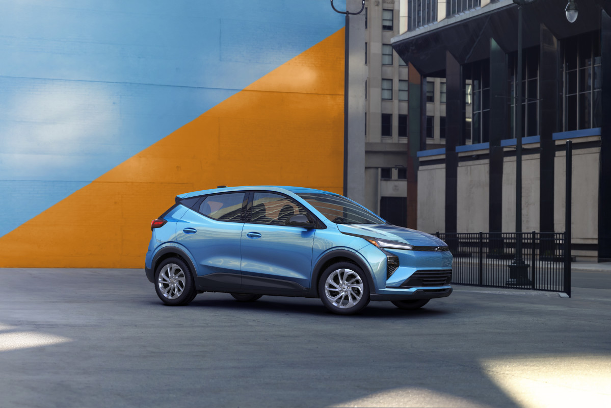 General Motors Takes $1.6 Billion Hit From EV Strategy Shift