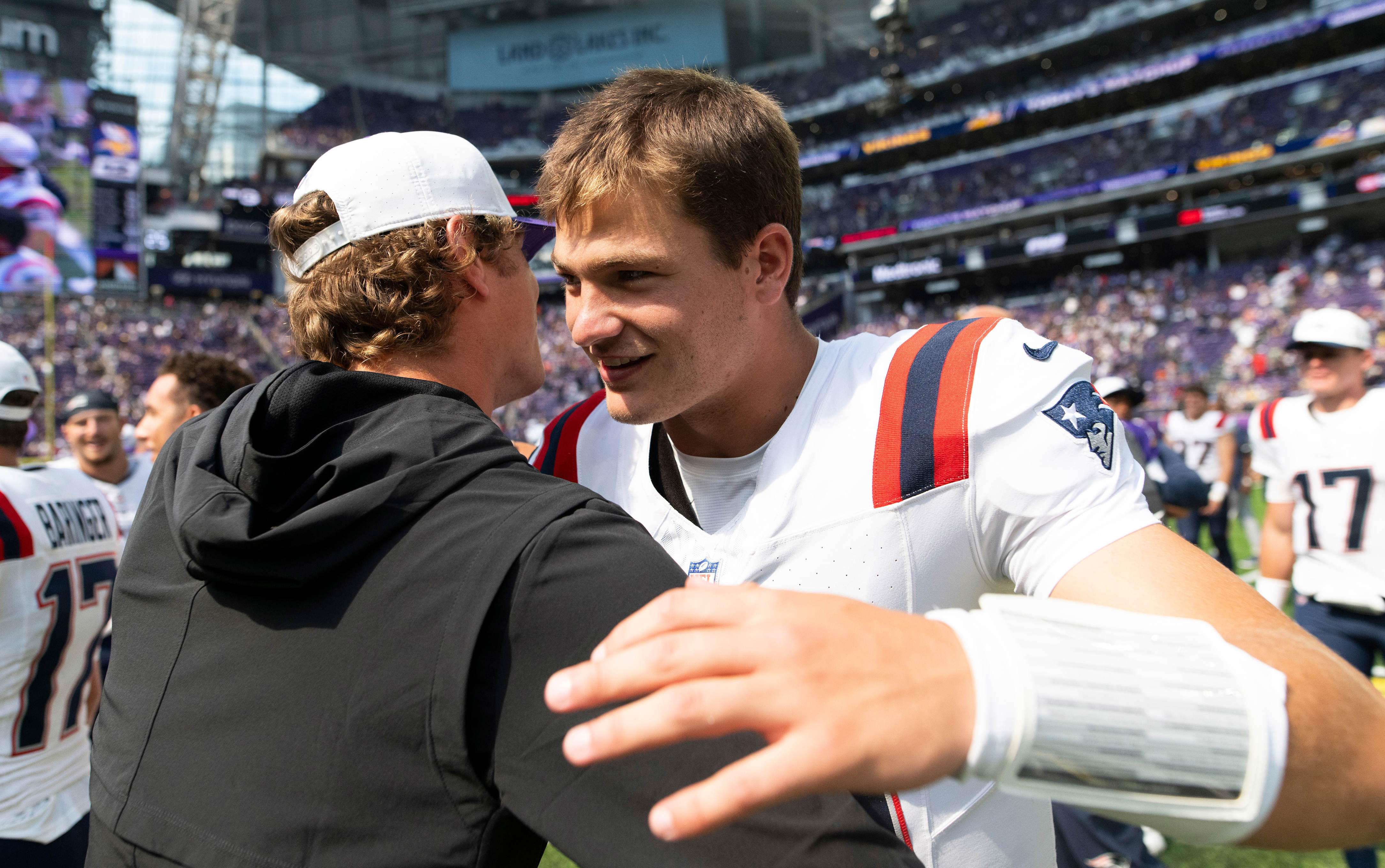 Vikings offered Patriots a King's ransom for Drake Maye