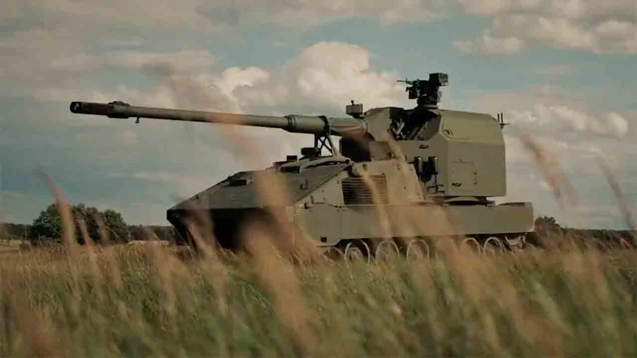Novo kanon Jerman RCH 155 TRACKED bidik kontrak dengan Angkatan Darat AS