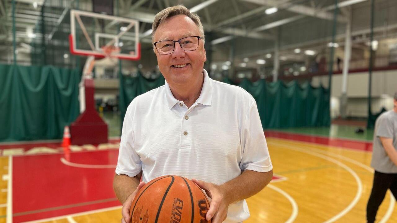 Un gouvernement progressiste-conservateur majoritaire dirigé par Tony ...