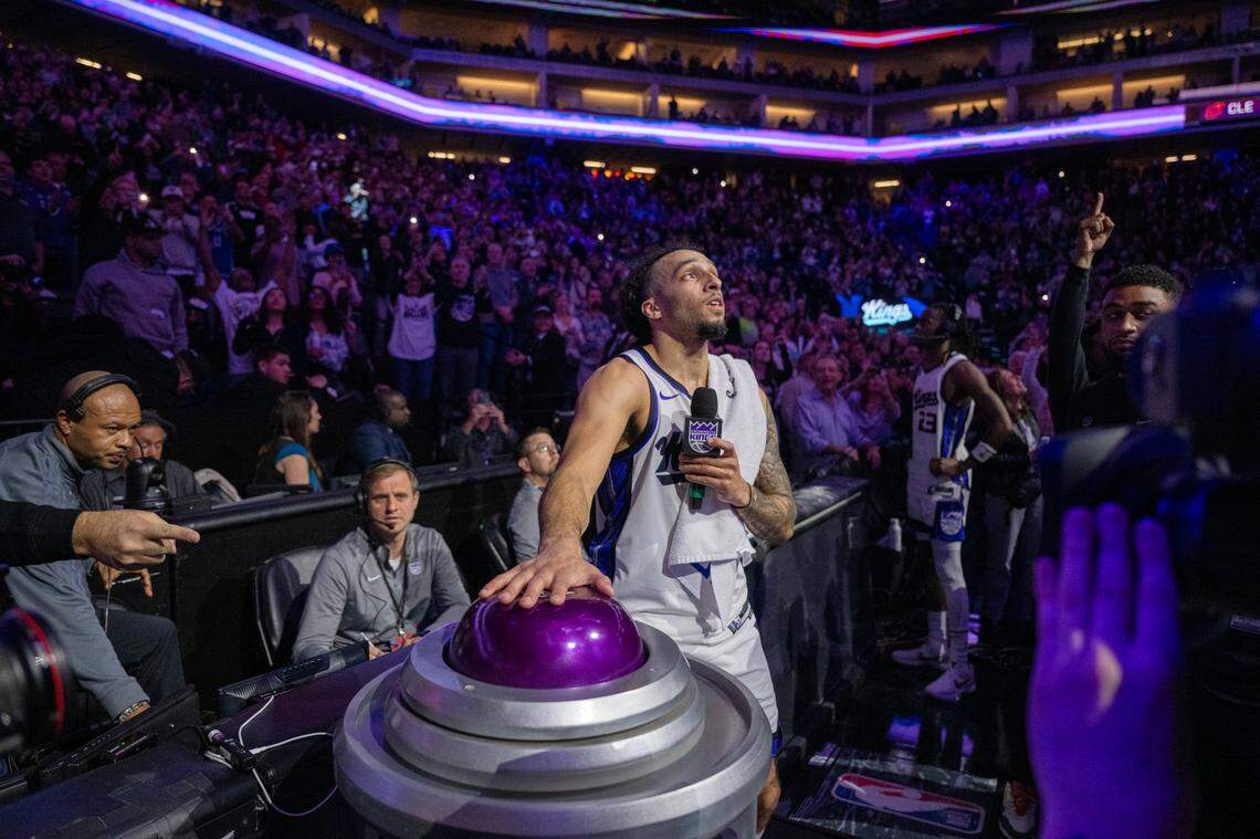 Sacramento Kings exercise option on former Providence star's contract