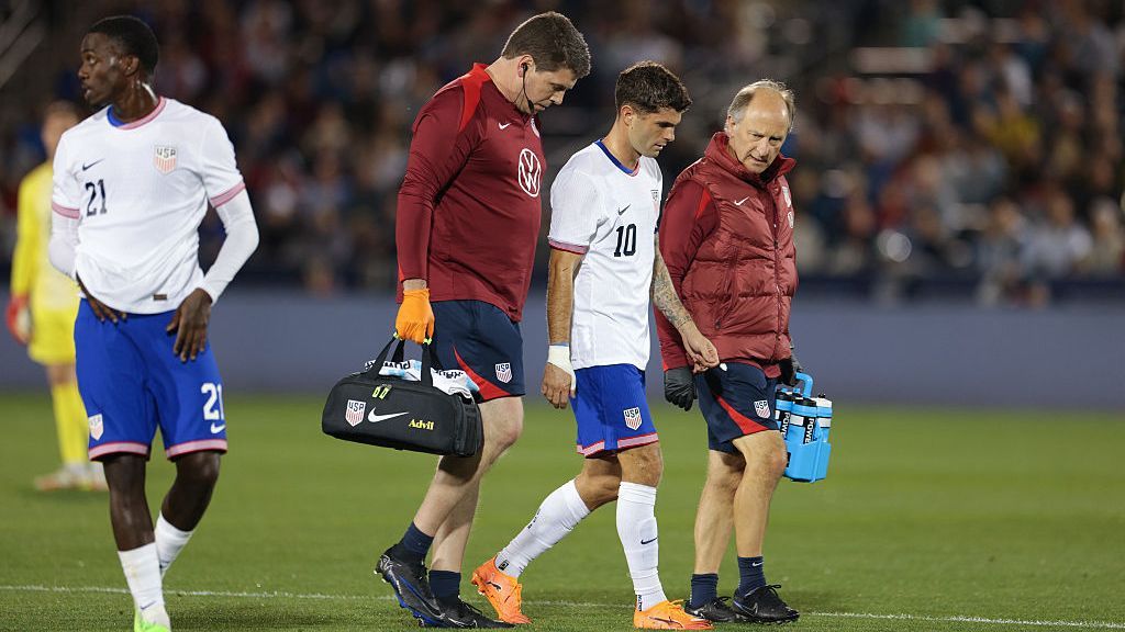 Christian Pulisic suffers hamstring injury in U.S. win over Australia