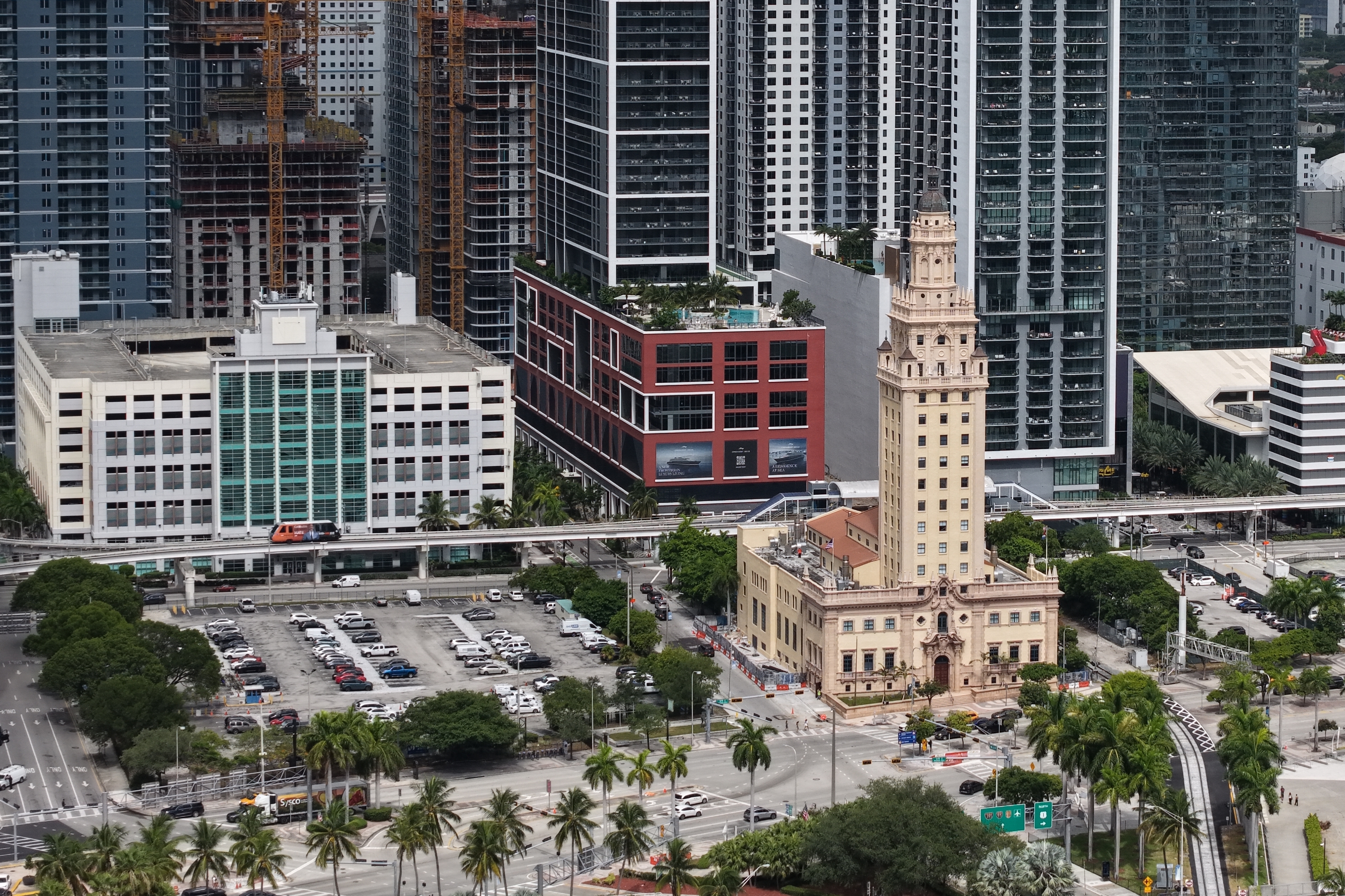 Judge temporarily blocks transfer of downtown Miami land for Trump’s ...