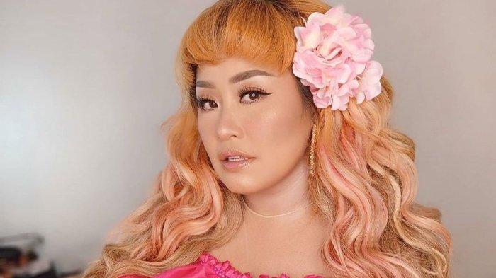 Dari Donat Rp10 Juta ke Panggung Dunia,Pinkan Mambo Siap Kolaborasi ...
