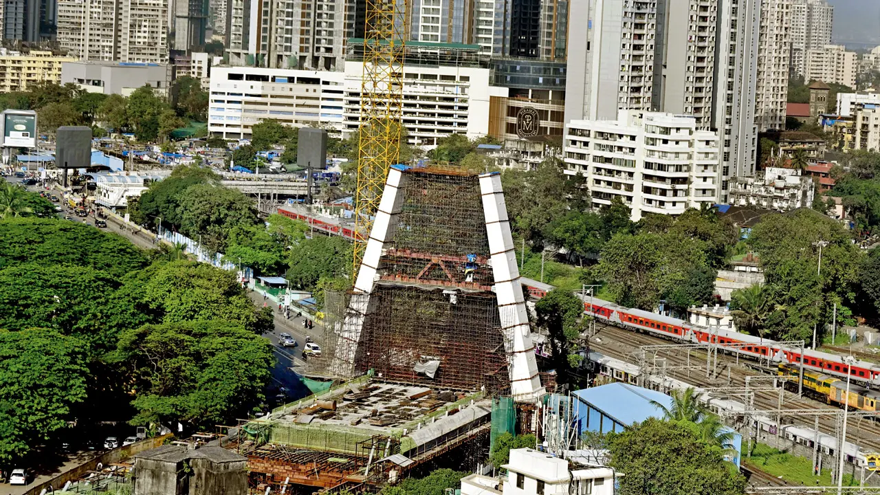 BMC’s first cable-stayed bridge in Mahalaxmi rises quietly beside the old