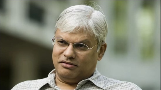 Shock in Washington as renowned Indian-origin foreign policy expert ...