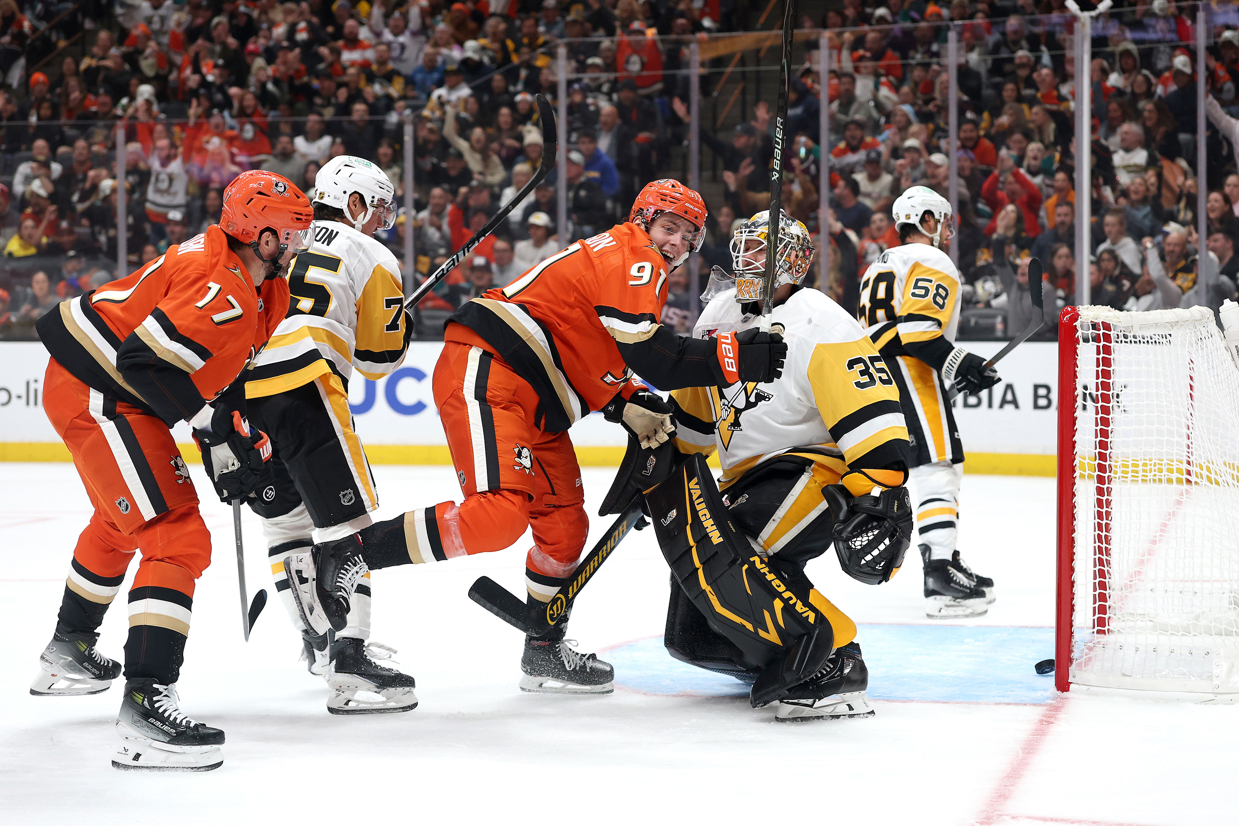 Penguins/Ducks Recap: Pens fall after late Anaheim power play goal
