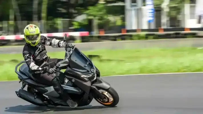 Fitur canggih Yamaha NMAX Turbo, bikin touring libur Lebaran makin ...