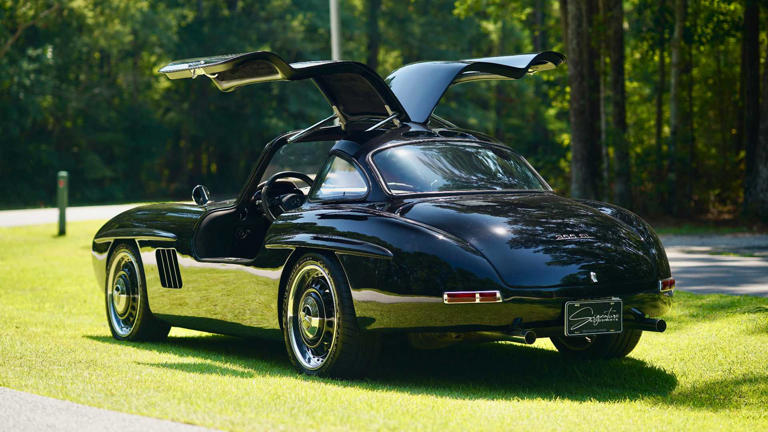 Mercedes 300SL Gullwing Restomod Is A Reskinned AMG SLK 55 With 415 HP